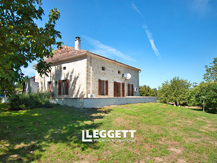 Maison à vendre - Monbahus - 4 pièces - 3 chambres