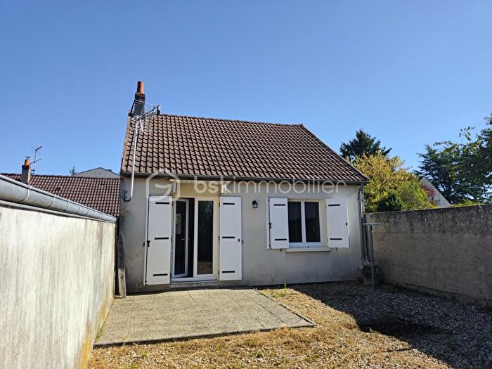 Maison 2 pièces à Gien, Centre-ville, à vendre