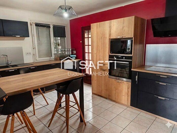 Maison 4 pièces à Rieux, à vendre