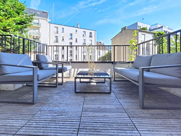 Appartement 3 pièces à Issy-les-Moulineaux, Les Iles, La Ferme, à vendre