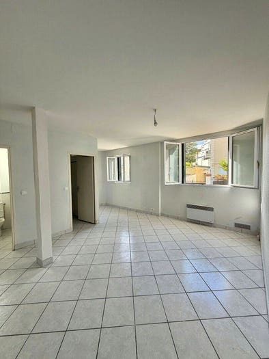 Appartement 3 pièces à louer à Les Aulnettes, Viroflay