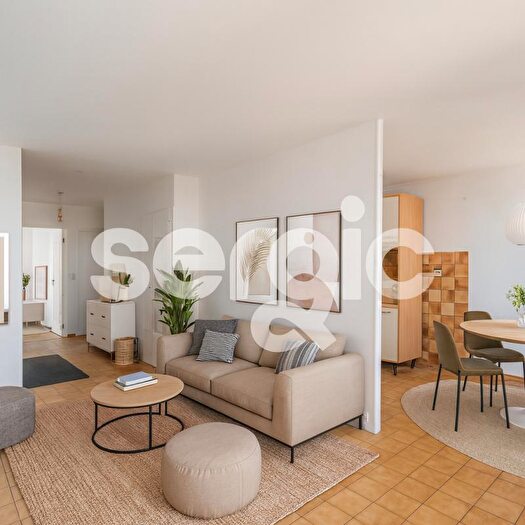 Appartement à vendre - Saint-Denis, Delaunay, Belleville - 3 pièces - 2 chambres