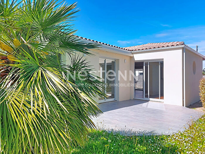 Dompierre-sur-Mer : Maison 6 pièces à vendre