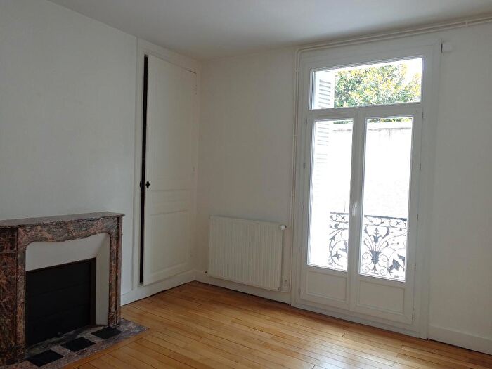 Appartement 3 pièces à Tours, Centre-ville, à louer