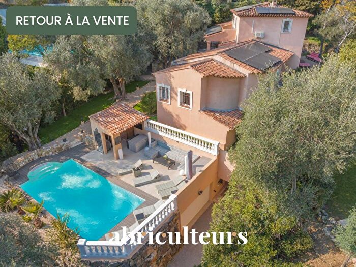 Maison 6 pièces à Le Cannet, Haut Cannet, à vendre