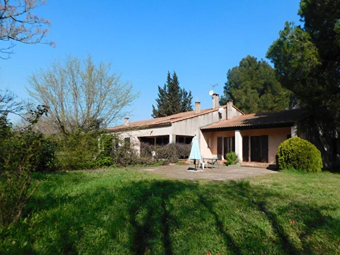 Maison à vendre - Arles, Centre-ville - 7 pièces - 5 chambres