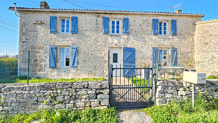 Maison à vendre - Germond-Rouvre - 5 pièces - 2 chambres