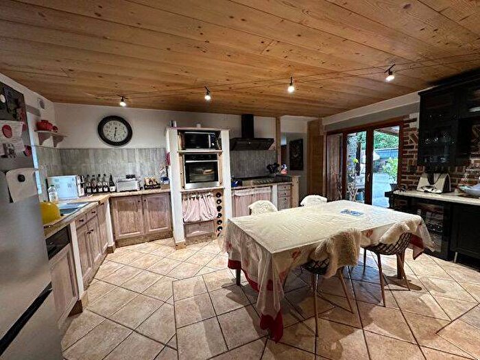 Coise-Saint-Jean-Pied-Gauthier : Maison 4 pièces à louer