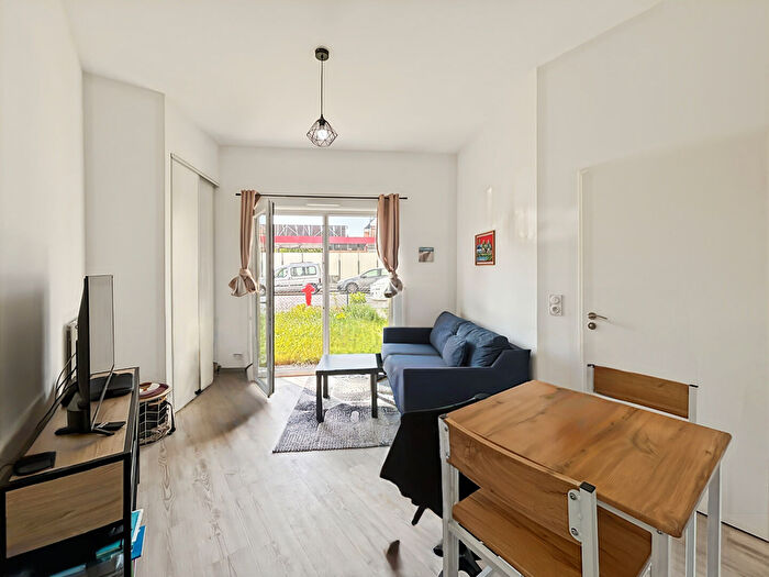 Appartement à louer - Quartiers Nord-Ouest, Saint-Martin - 1 pièce