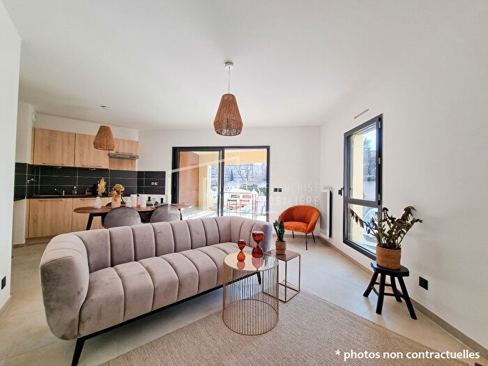 Maisons à vendre et appartements à louer - 1