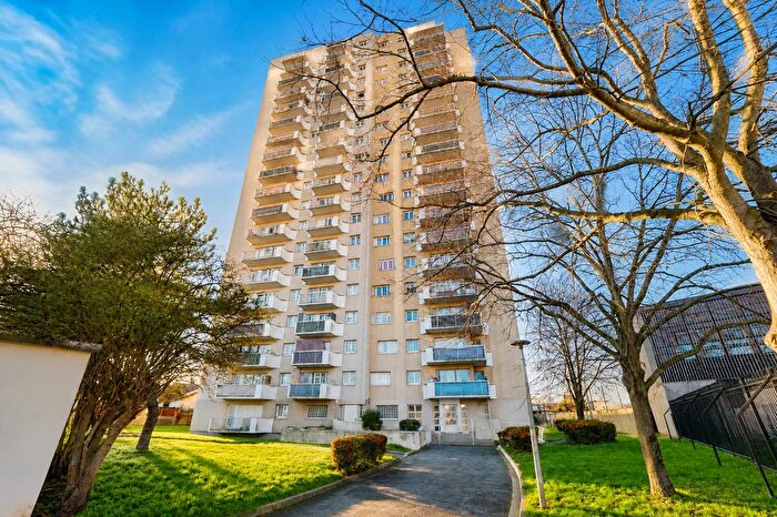 Appartement 3 pièces à vendre à Drancy, Village Parisien