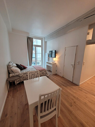 Appartement à louer - Paris er , Palais Royal - 1 pièce
