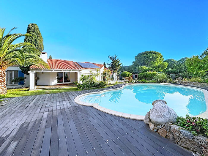 Maison à vendre - Calvi - 5 pièces - 4 chambres