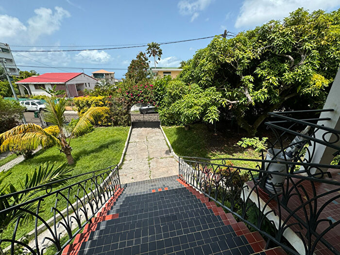 Maison à vendre - Fort-de-France - 5 pièces - 4 chambres