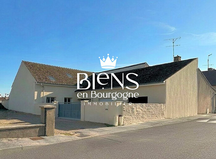 Maison à vendre - Chalon-sur-Saône - 6 pièces - 4 chambres