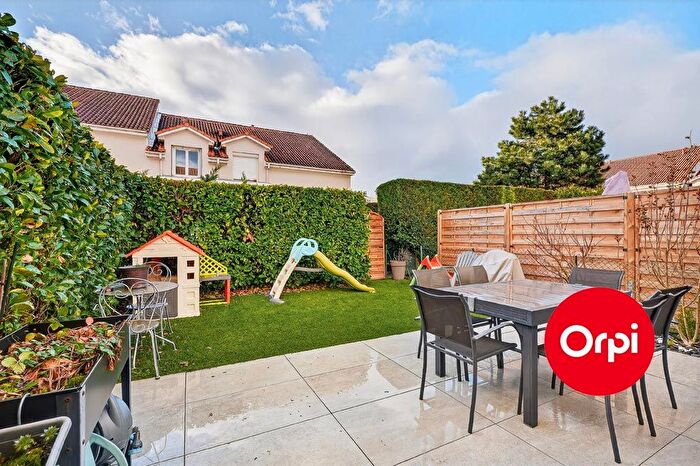 Appartement à vendre - Saint-Priest, Revaison - 4 pièces - 3 chambres