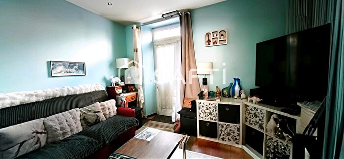 Maison à vendre - Aulnay-sur-Mauldre - 4 pièces - 2 chambres