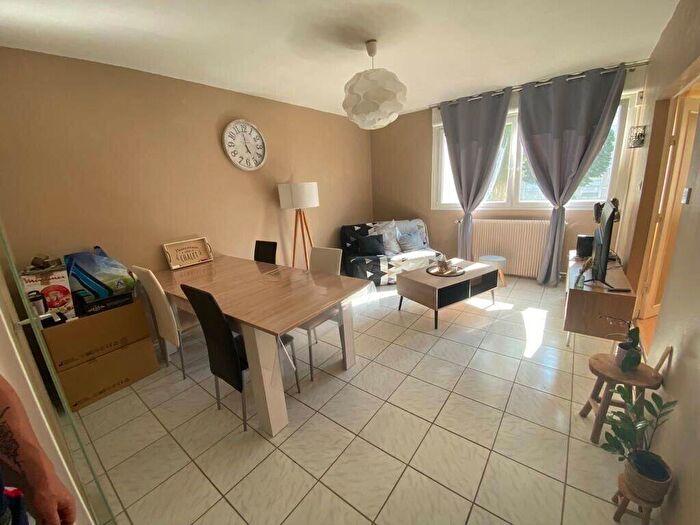 Appartement à louer - Garibaldi, Chalon-sur-Saône - 2 pièces - 1 chambre