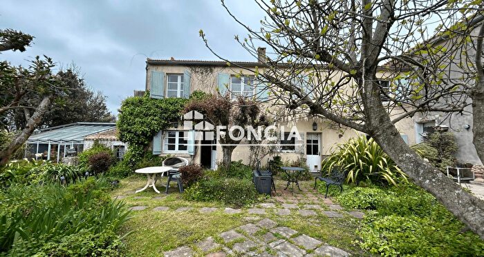 Maison à vendre - Noirmoutier-en-lîle, Centre-ville, Cinq Chemins - 9 pièces - 8 chambres