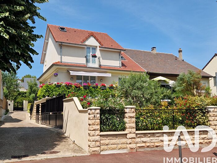 Maison à vendre - Chatou, Est - 5 pièces - 4 chambres