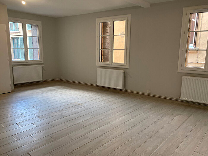 Vienne, Centre-ville - Appartement 3 pièces à louer