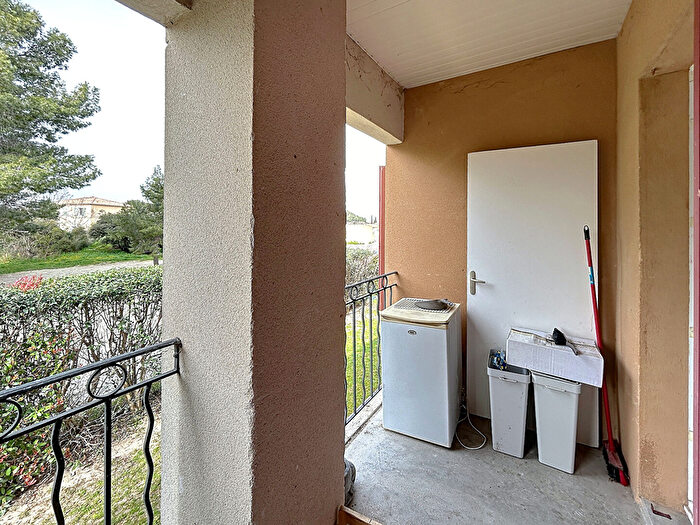 Appartement à louer - Saint-Chamas - 2 pièces - 1 chambre