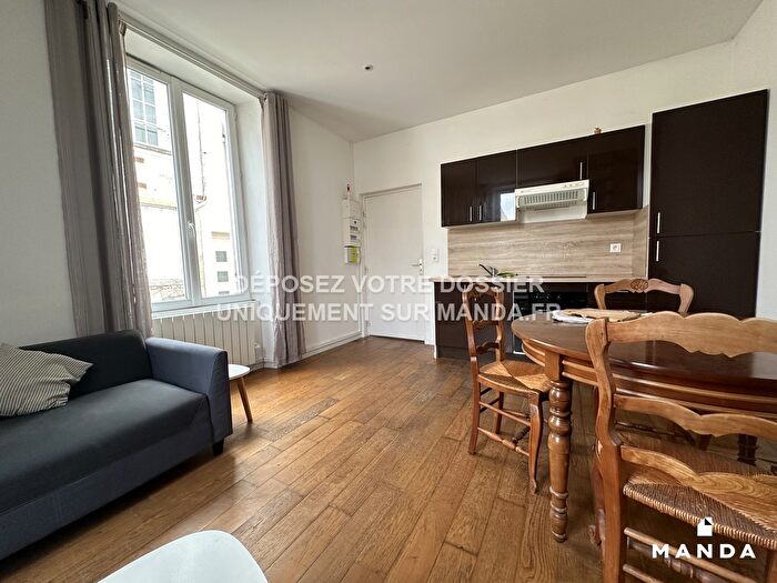 Appartement à louer - Étampes, Centre-Ville - 2 pièces - 1 chambre