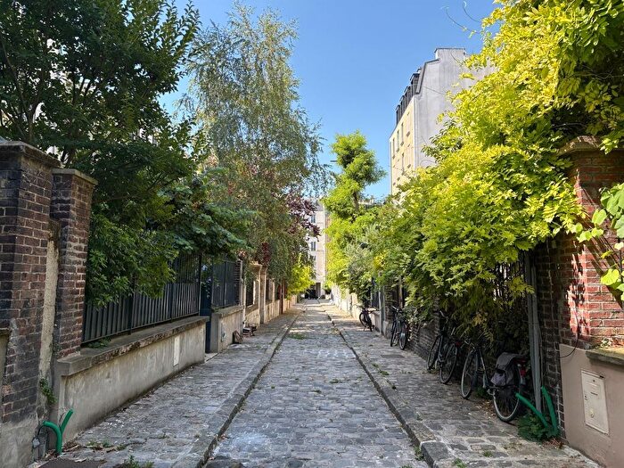 Appartement à vendre - Paris e  - 2 pièces - 1 chambre