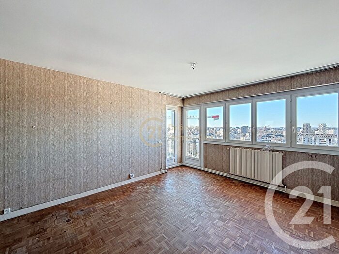 Appartement à vendre - Quartiers Centre, Colombier - 3 pièces - 2 chambres