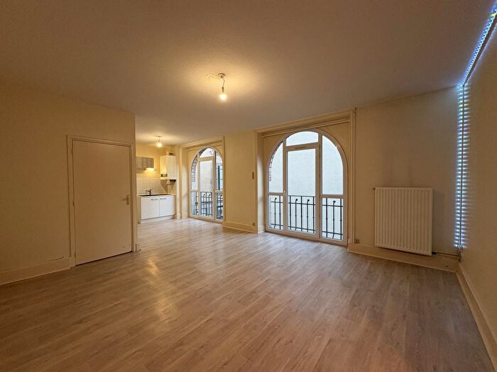 Appartement à louer - Le Puy-en-Velay, Breuil, Carmes - 2 pièces - 1 chambre