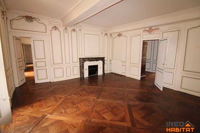 Appartement à vendre - Quartiers Centre, Centre-ville - 6 pièces - 4 chambres