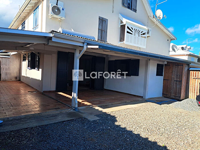Appartement 3 pièces à Baie-Mahault, à louer