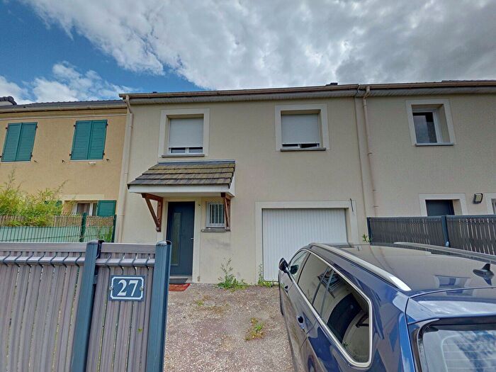 Maintenon : Maison 5 pièces à louer