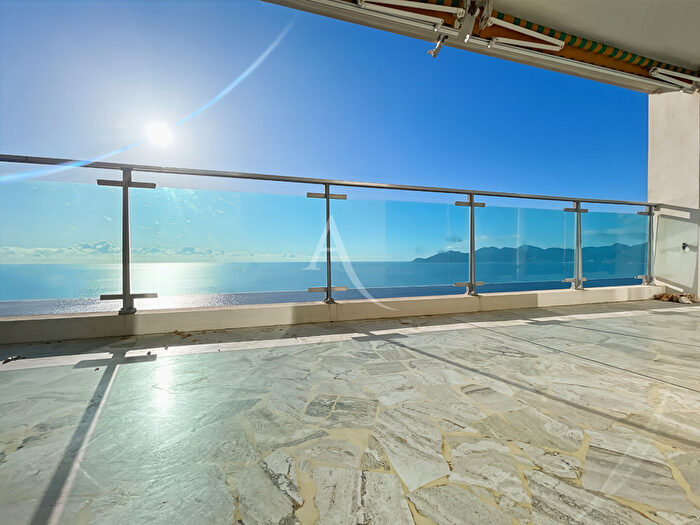 Appartement à vendre - Cannes, Croix des Gardes - 3 pièces - 2 chambres