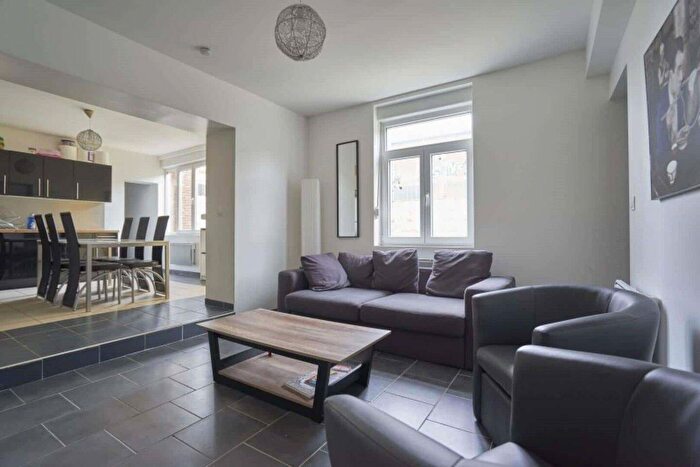 Appartement à louer - Petit Ronchin - 1 pièce