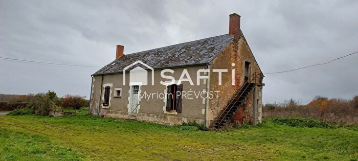 Maison 4 pièces à Thevet-Saint-Julien, à vendre