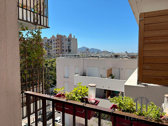 Appartement à vendre - Marseille e  - 2 pièces - 1 chambre
