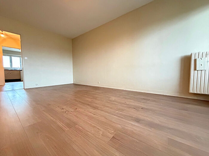 Appartement à vendre - Évreux, Saint-Léger - 3 pièces - 2 chambres