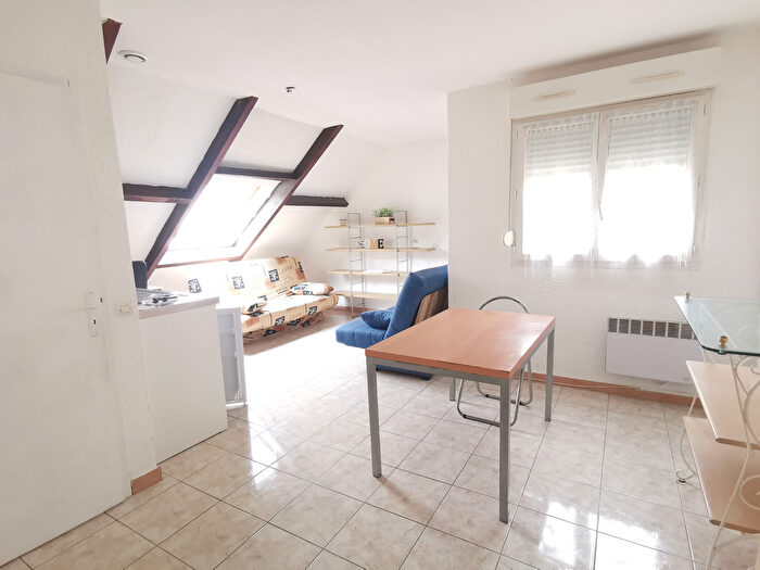 Appartement à louer - Évreux, Navarre - 1 pièce