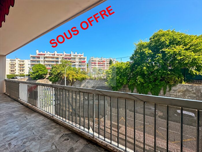 Appartement à vendre - Nice, Caucade - 3 pièces - 2 chambres