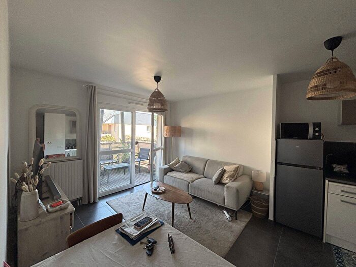 Bourg-Montmorency Nord, Hérouville-Saint-Clair : Appartement 2 pièces à louer