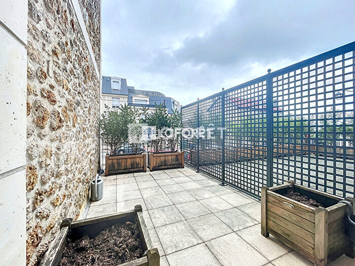 Appartement à louer - Saint-Cyr-lécole, Hôtel de ville - 1 pièce - 1 chambre