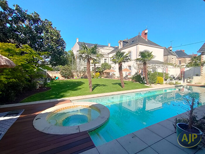 Maison à vendre - La Roche-sur-Yon, Pentagone, Pont-Morineau - 10 pièces - 5 chambres