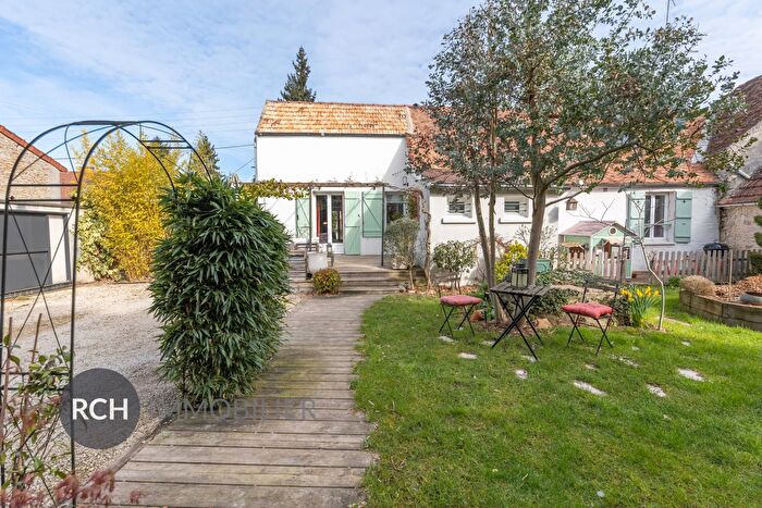 Maison 6 pièces à Saint-Léger-en-Yvelines, à vendre