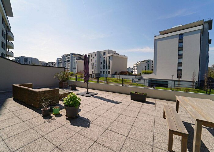 Appartement 4 pièces à louer à Ouest, Saint-Genis-Pouilly