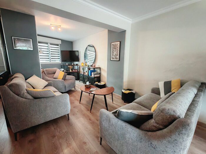 Maison à vendre - Rosny-sous-Bois, Centre-ville - 6 pièces - 4 chambres