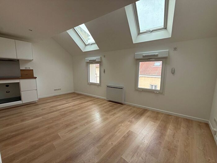 Appartement à louer - Croix Saint Loup-Saint Nicolas, Meaux - 2 pièces - 1 chambre