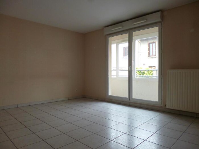 Appartement 3 pièces à louer à Villeurbanne, République, Tolstoi