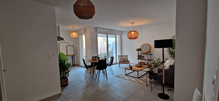 Appartement 3 pièces à vendre à Pins-Justaret
