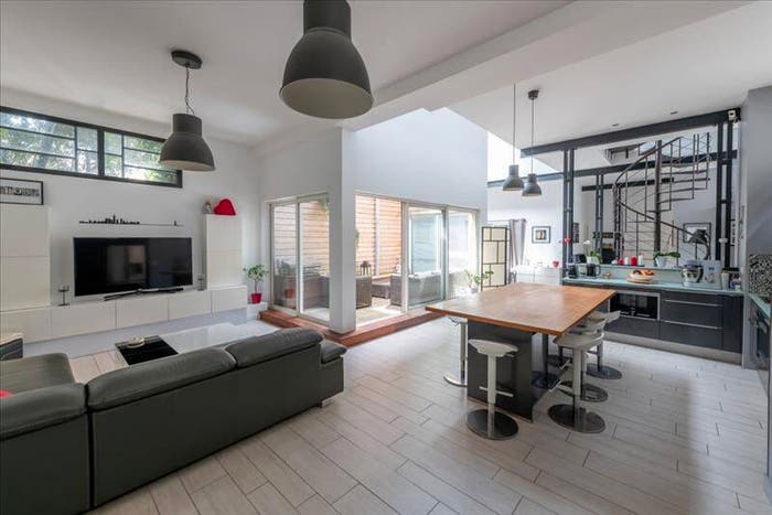 Maison 5 pièces à louer à Caudéran, Bordeaux